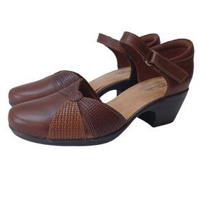 Clarks | Shoes | Clarks Mary Jane Pump Shoe Brown Leather Emily Rae ...
